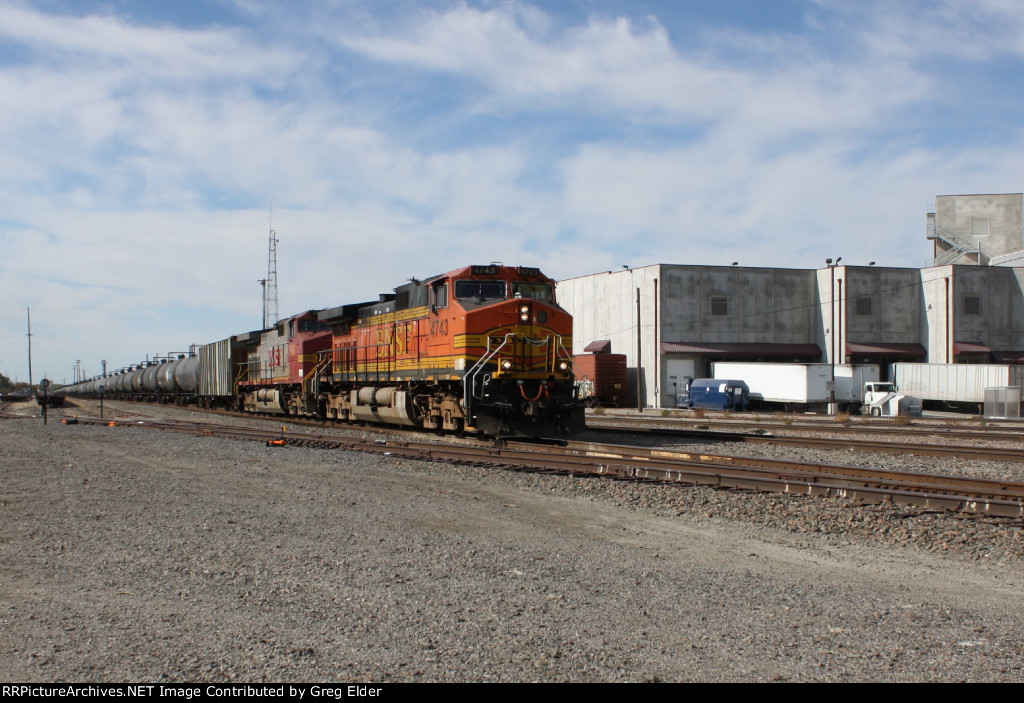 BNSF 4743